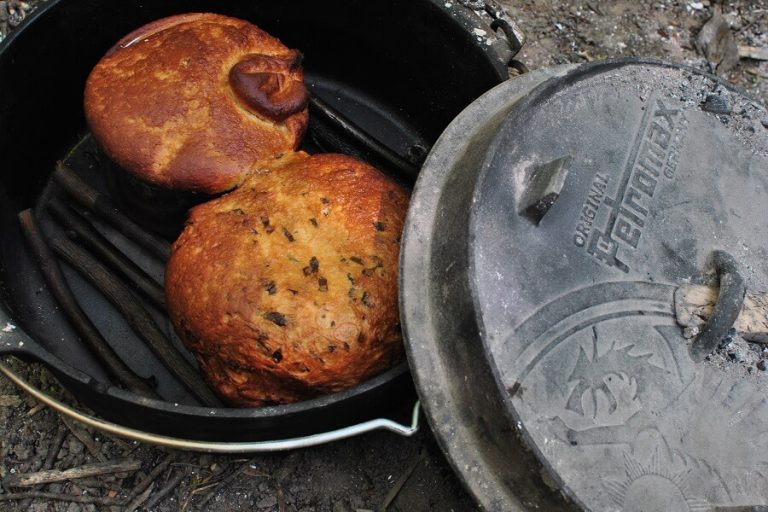 Campfire Bread Baking – Bushcraft with David Willis